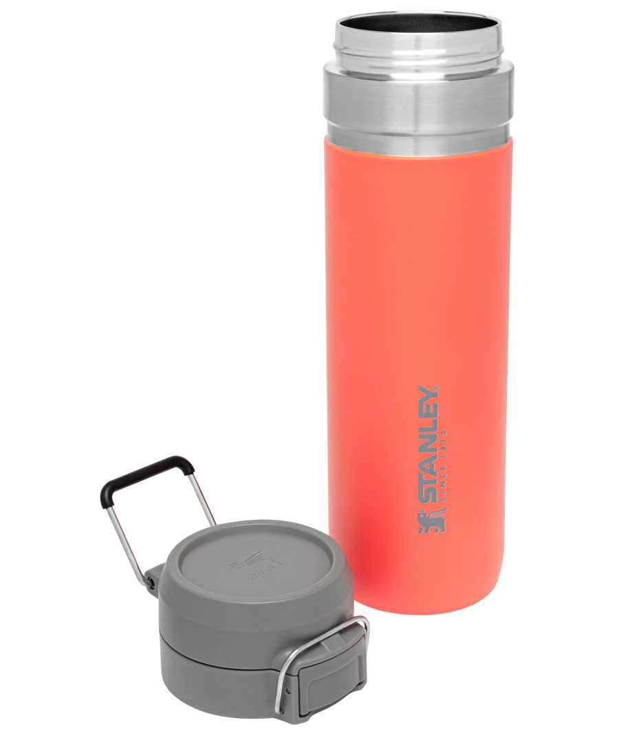 The Quick Flip Go Water Bottle | 24 OZ | Stanley – Stanley 1913