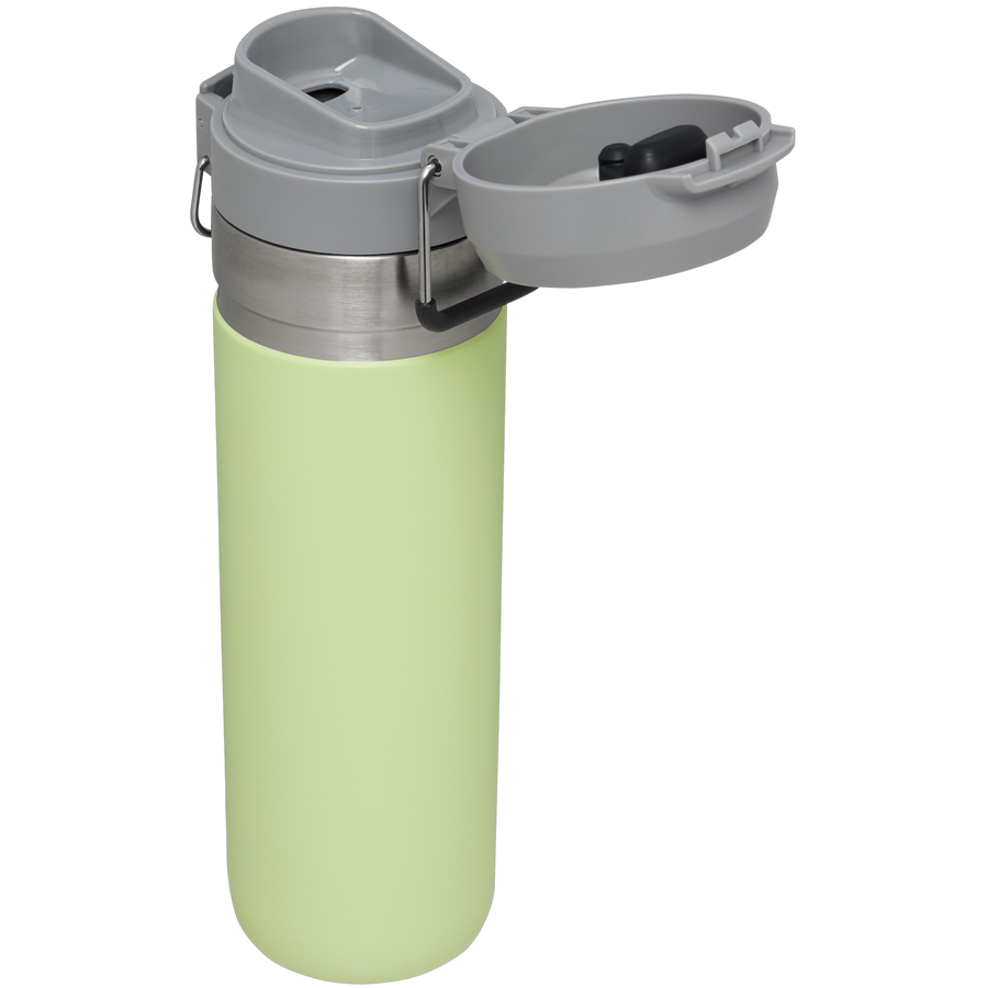 The Quick Flip Go Water Bottle | 24 OZ | Stanley – Stanley 1913